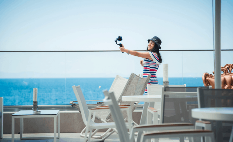 Mastering the Art of Solo Travel Vlogs: A Comprehensive Guide to Creating Captivating Video ...
